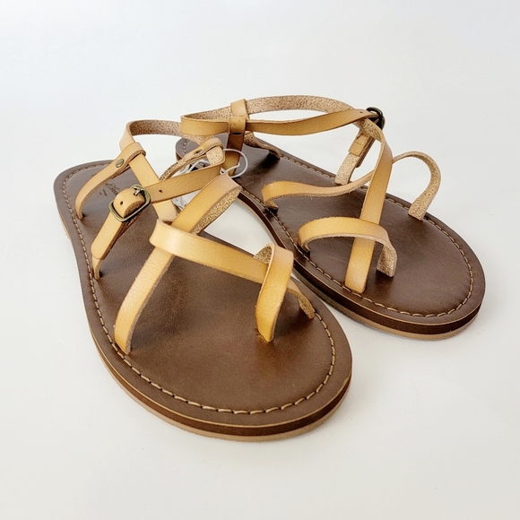 Universal Thread | Shoes | Universal Thread Good Co Lavinia Tan Sandals ...